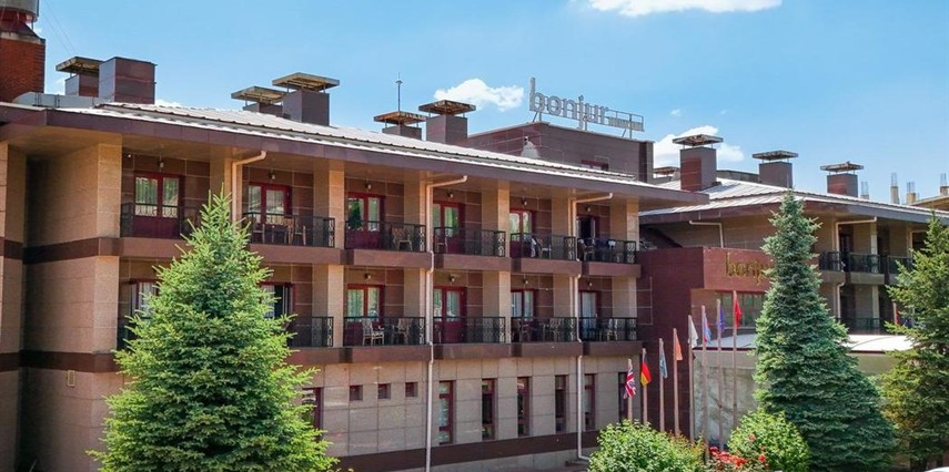 Bonjur Hotel Thermal & Wellness Club