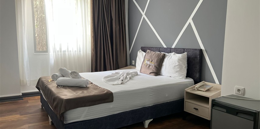 Eva Hotel