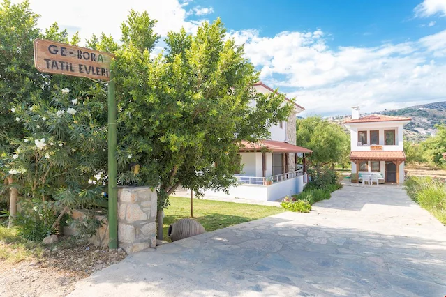 Gebora Tatil Evleri