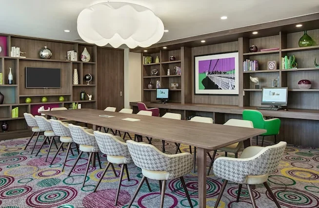 Hampton By Hilton Symbol, İzmit